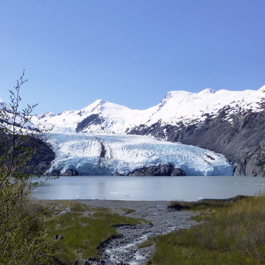 Hiking, Climbing, and Seeing the Portage Glacier | Moon Travel Guides