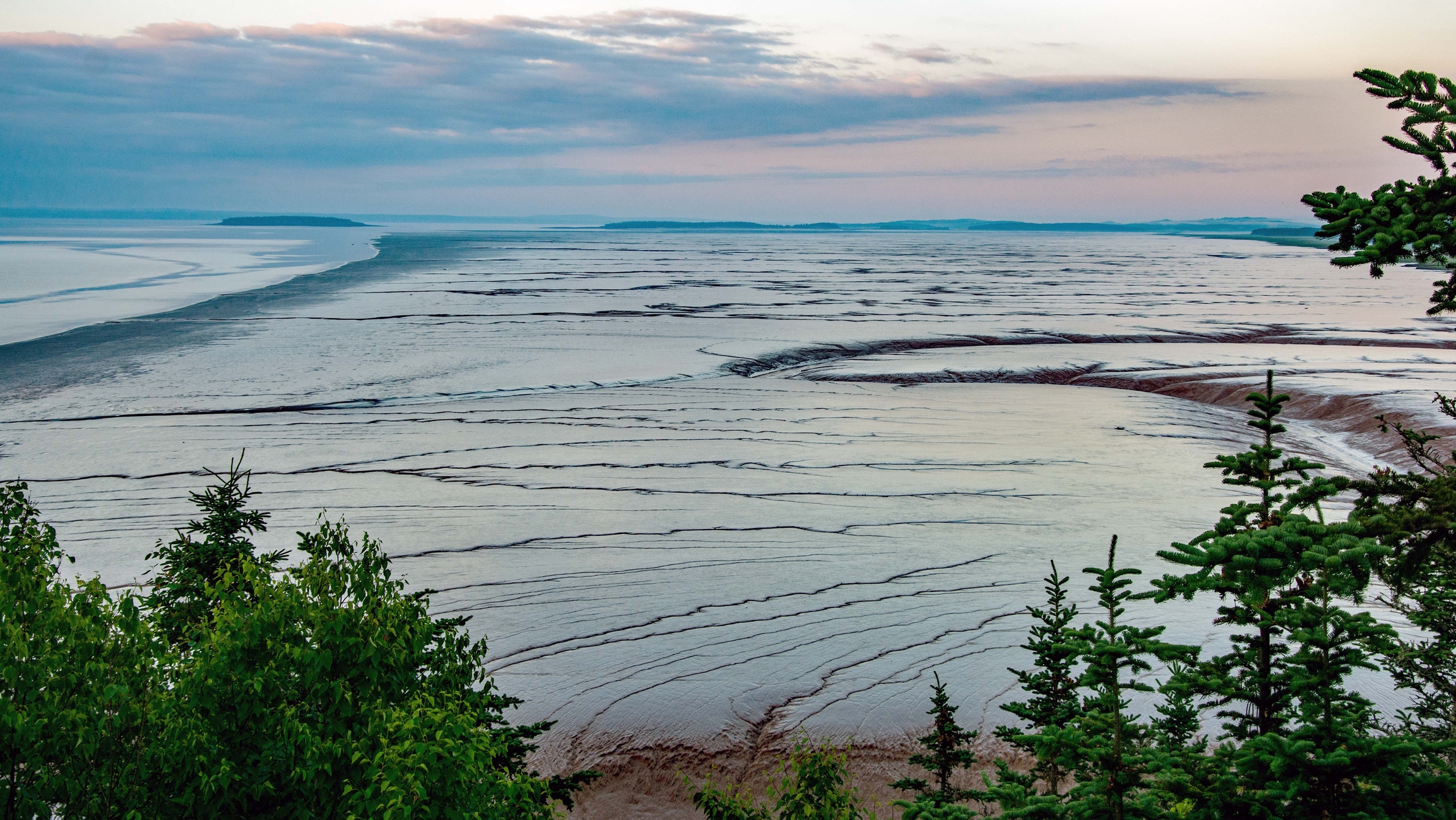 Atlantic Canada’s Colossal Fundy Tides | Moon Travel Guides